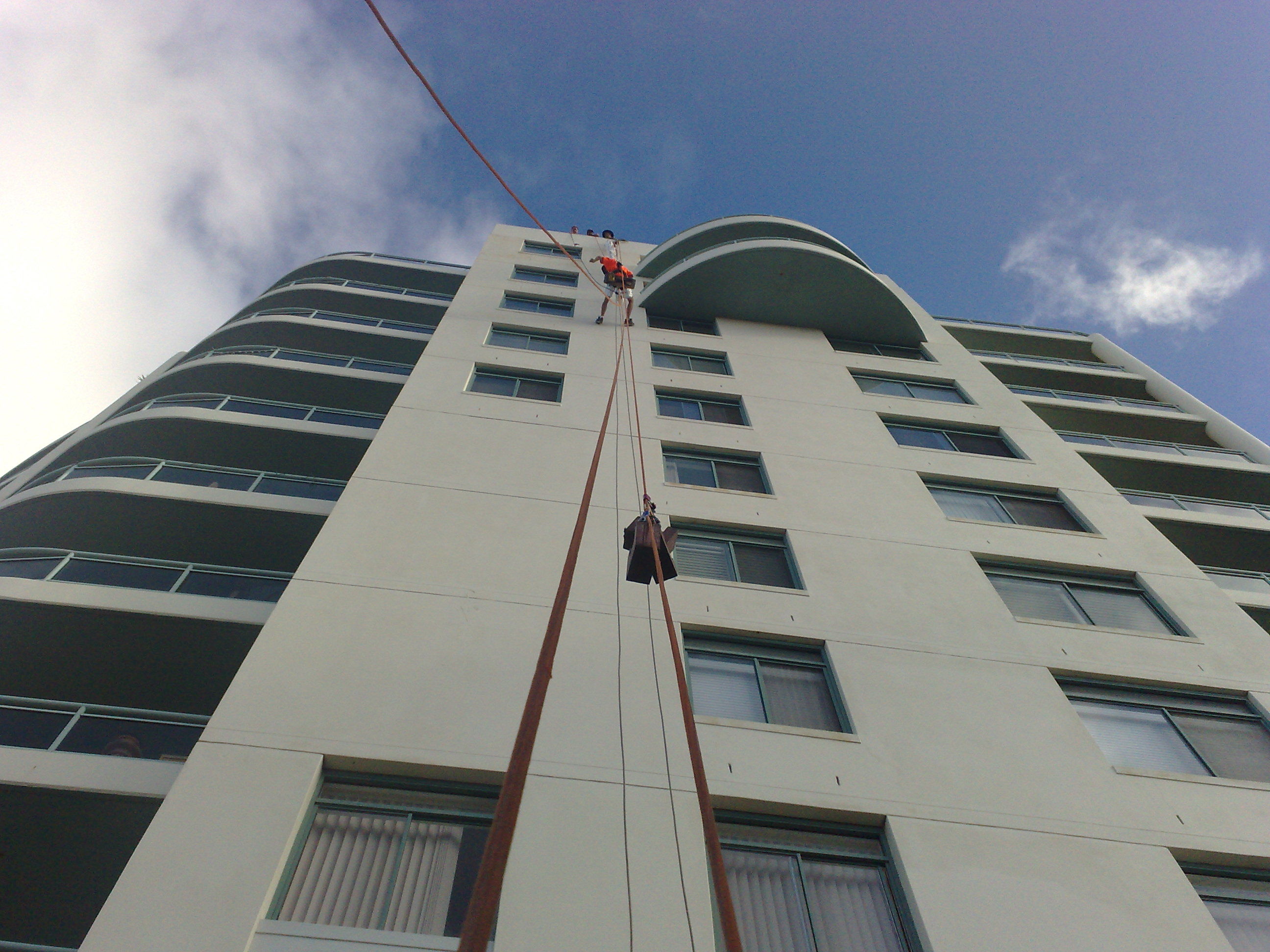 Tradesmen On Rope » Access the inaccessible with our Abseiling Techs.